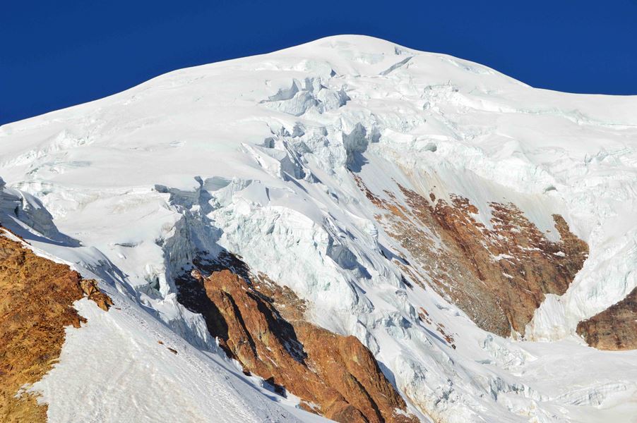 Illimani Summit Illimani's Topo | South Summit 6439m Our Aim, Is On